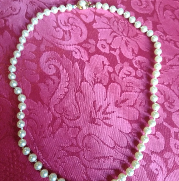 Trifari | Jewelry | Crown Trifari Fox Pearl Necklace New Condition ...
